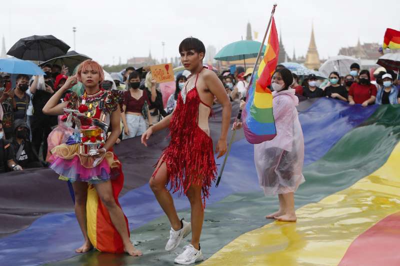 微笑國度的彩虹力量！篤信民主帶來權利 泰國LGBTQ族群參與反政府示威運動-風傳媒