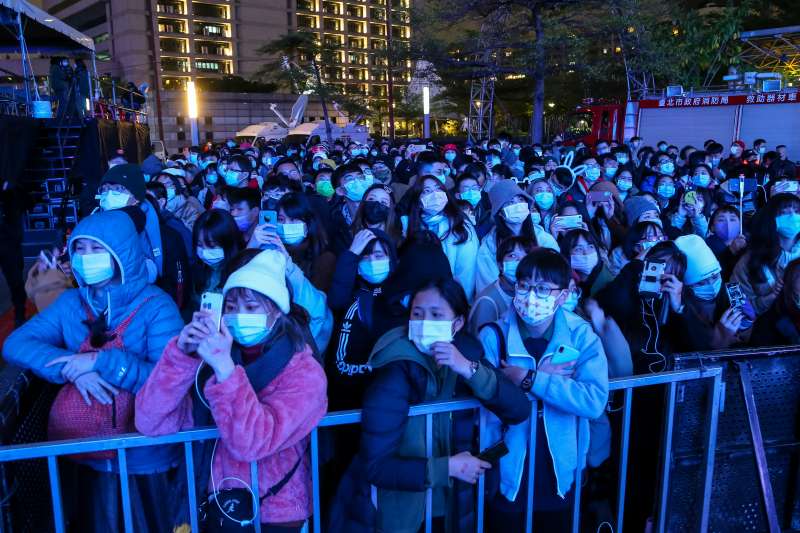 北市不停辦跨年 柯文哲：若要停止廣場活動，餐廳、夜市應先關-風傳媒